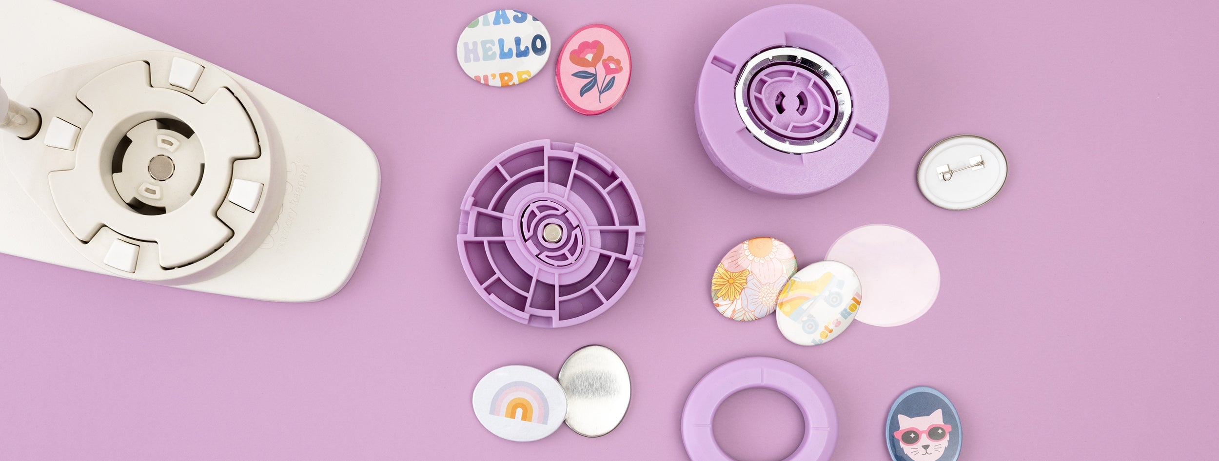 Button Pressing – American Crafts