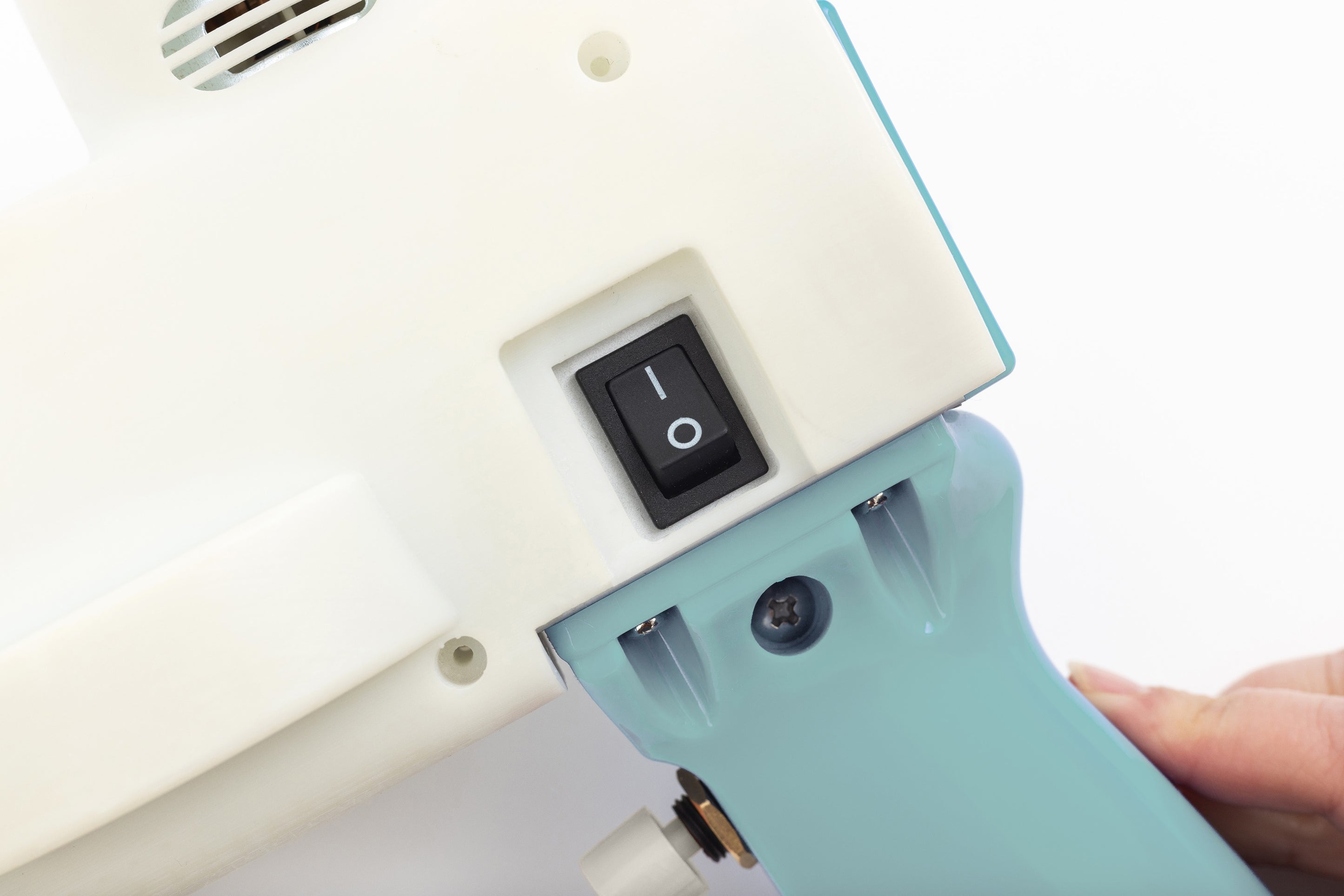 We R Memory Keepers Easy Tuft Tufting Tool – American Crafts